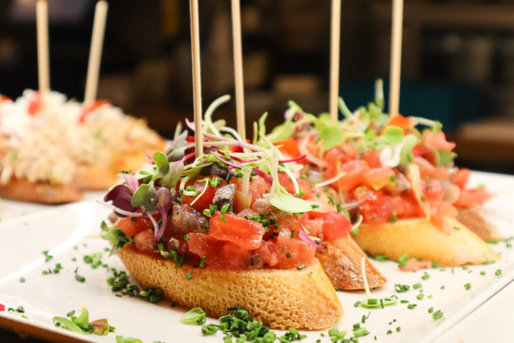 A Colourful Guide To Barcelona (2021)