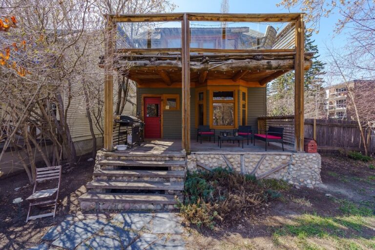 Glamping In Alberta (2020) – 9 Unique Places To Stay In Alberta