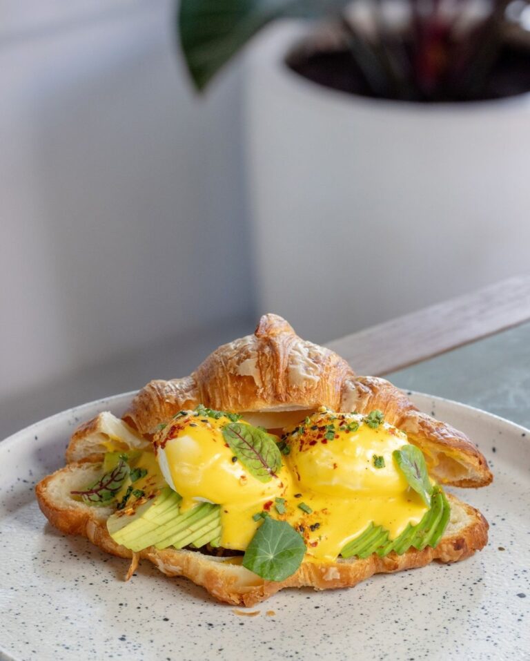 16 Best Breakfasts in Canggu, Bali: 2024 Canggu Brunch Guide