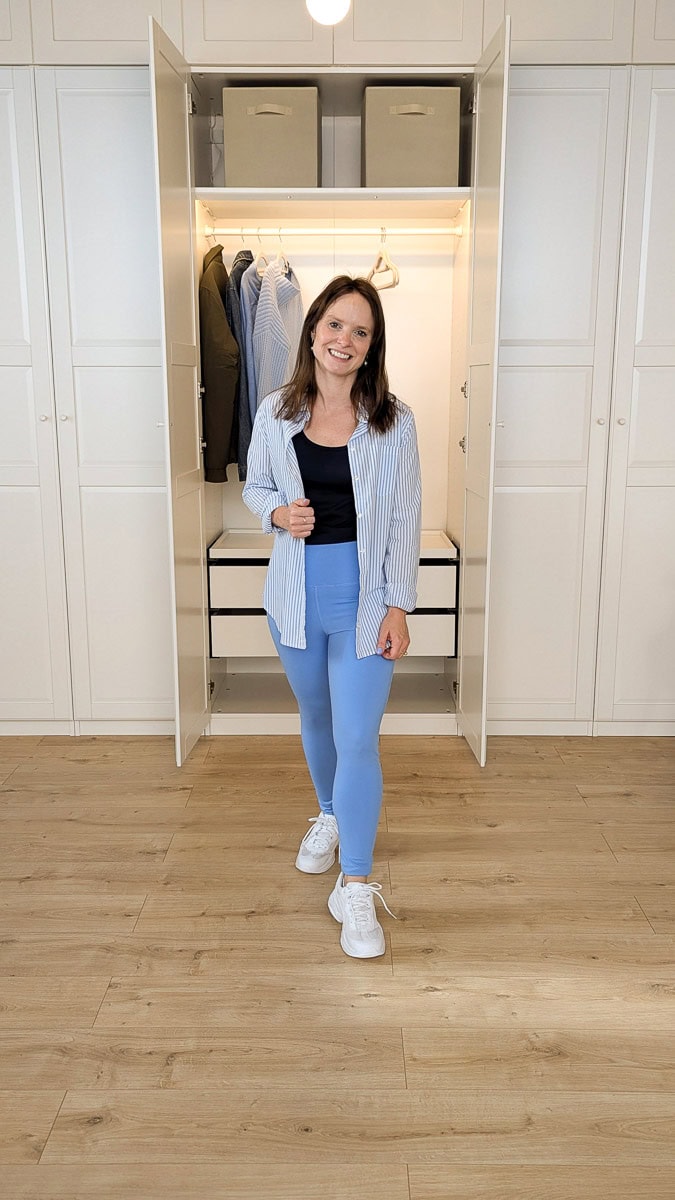 5 Comfortable Travel Outfits: What To Wear On A Long Flight